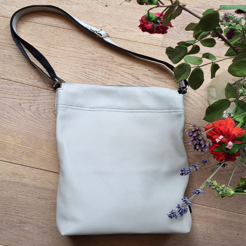 Tasche "Paul" Leder Kalk - nuda.ch