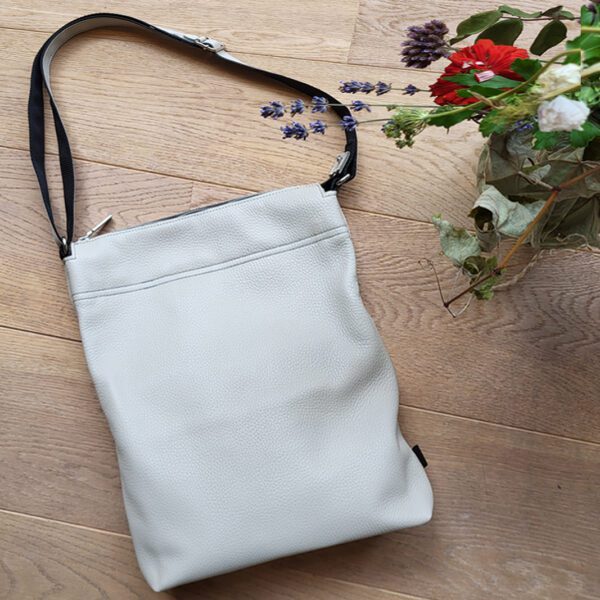 Tasche "Paul" Leder Kalk - nuda.ch